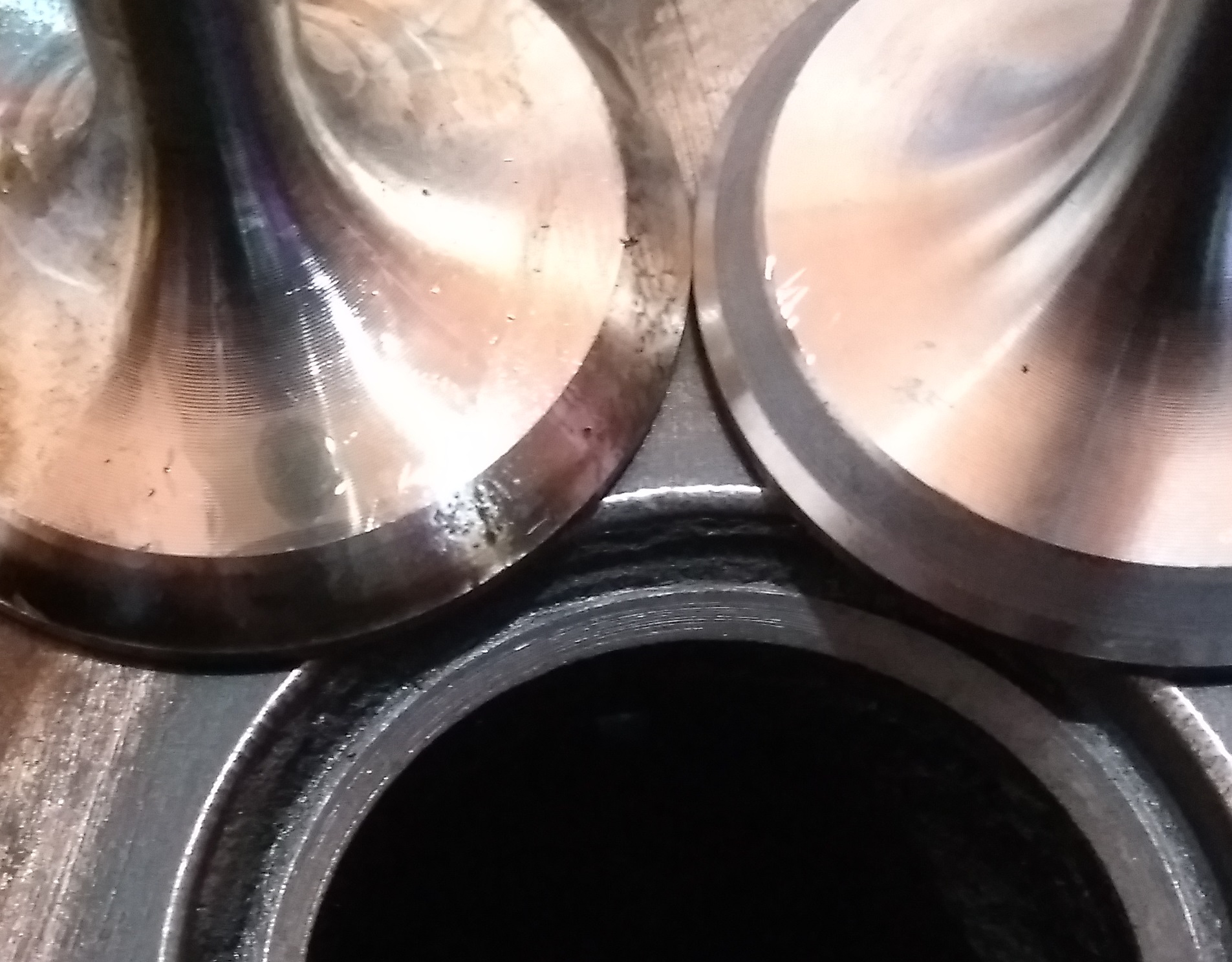 International Harvester 434 Major Works Part 2 - Cylinder Head Overhaul